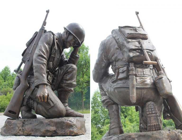 Kneeling Soldier Statue-YouFine Sculpture