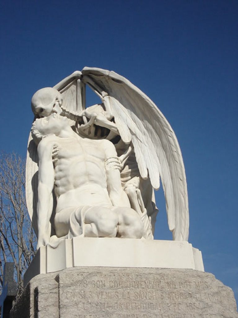 Hand Carved White Marble The Kiss of Death Statue for Sale MOKK-598