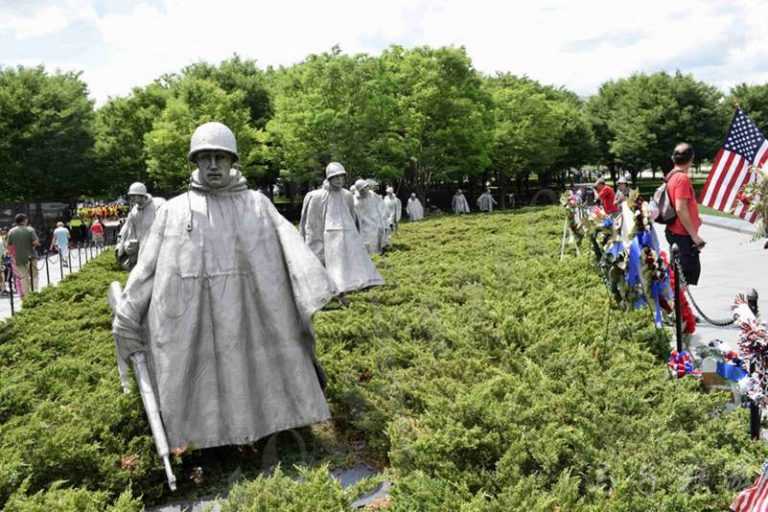 Bronze Memorial Military Sculptures – The Best Gift for Memorial Day