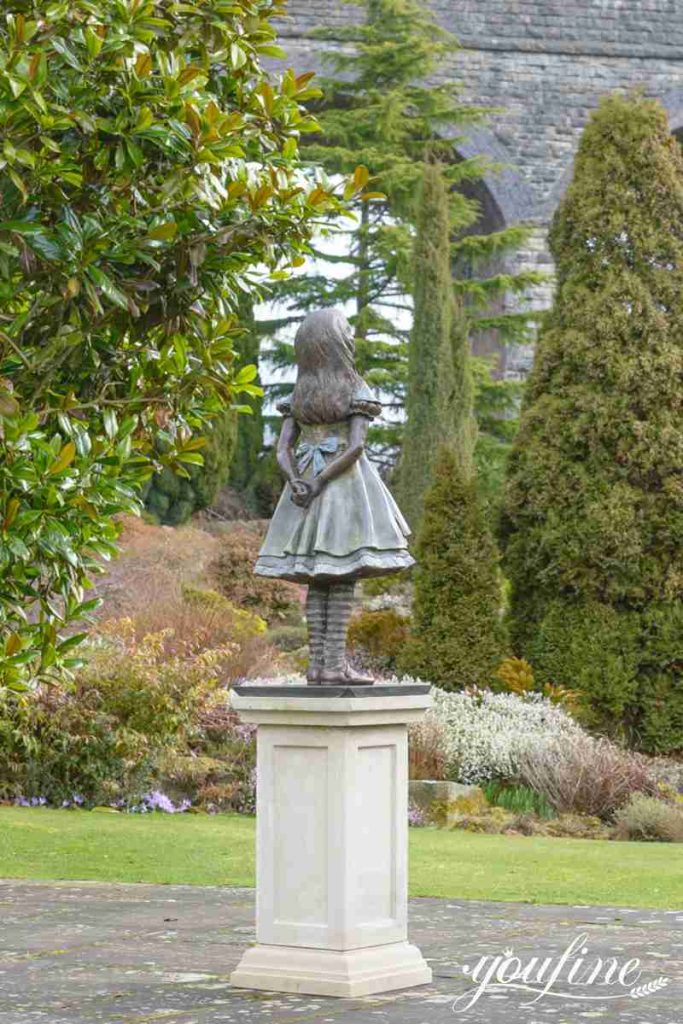 Most Beautiful Famous Statue Alice in Wonderland Characters BOK1-236 ...