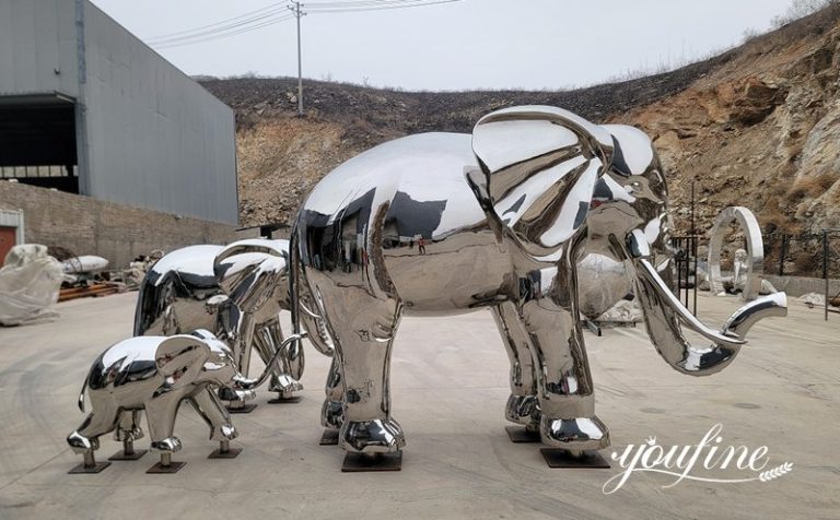 Modern Mirror Polished Metal Elephant Family Sculpture