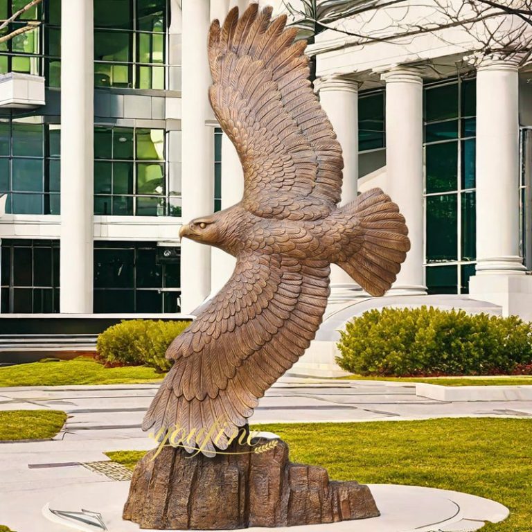 Vertical Flying Eagle Statue-Garden Art Sculpture