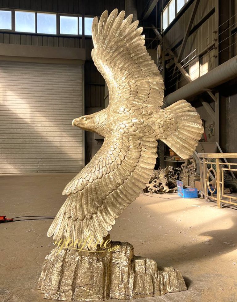 Vertical Flying Eagle Statue-Garden Art Sculpture