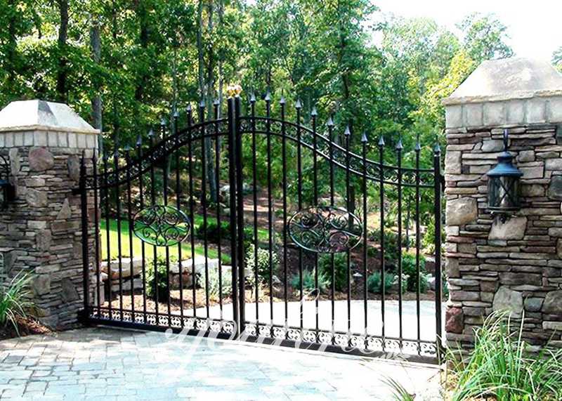 Custom Wrought Cheap Black Iron Driveway Gate for Sale IOK-276 ...