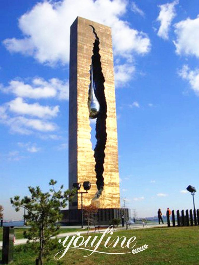 Where is the 911 Teardrop Memorial?