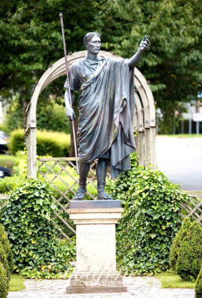 Where is Julius Caesar Statue?