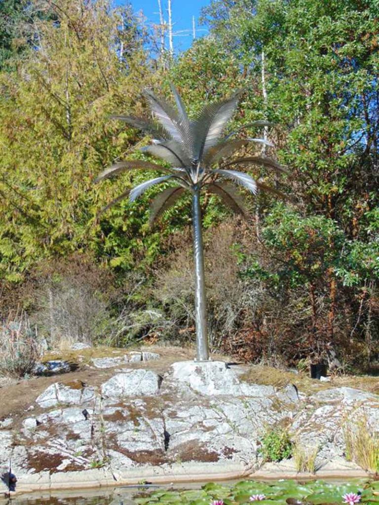 Large Outdoor Metal Palm Tree Yard Art Supplier CSS-707