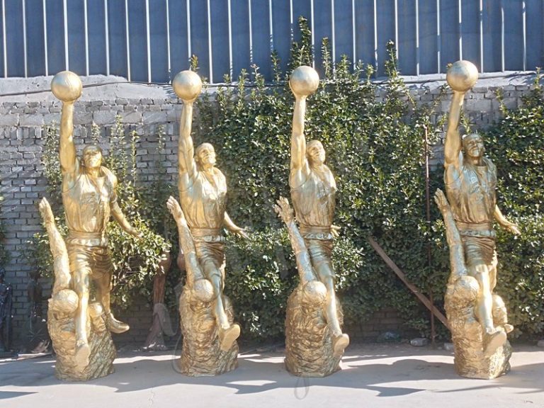 Top 15 Best NBA Statues Around the World-YouFine